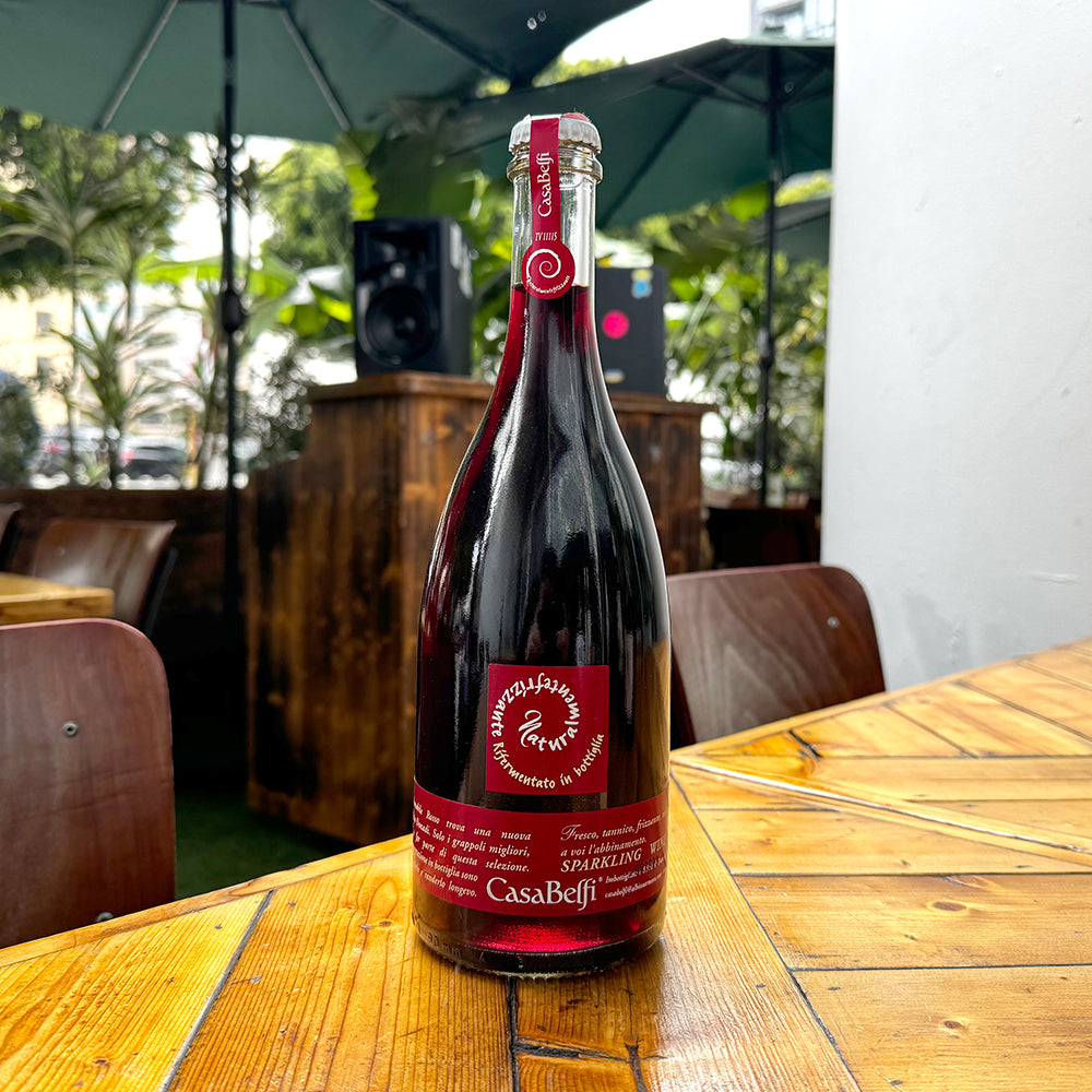 Casa Belfi Frizzante Rosso NV, 750 mL Sparkling Wine Bottle (10% ABV ...